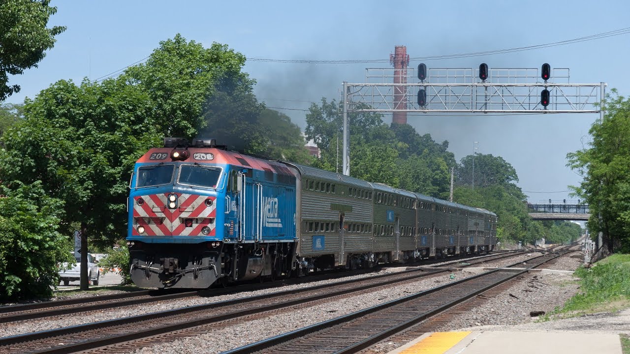 HD: A Day on the BNSF Racetrack - BNSF Chicago Sub - 06-08-17 - YouTube