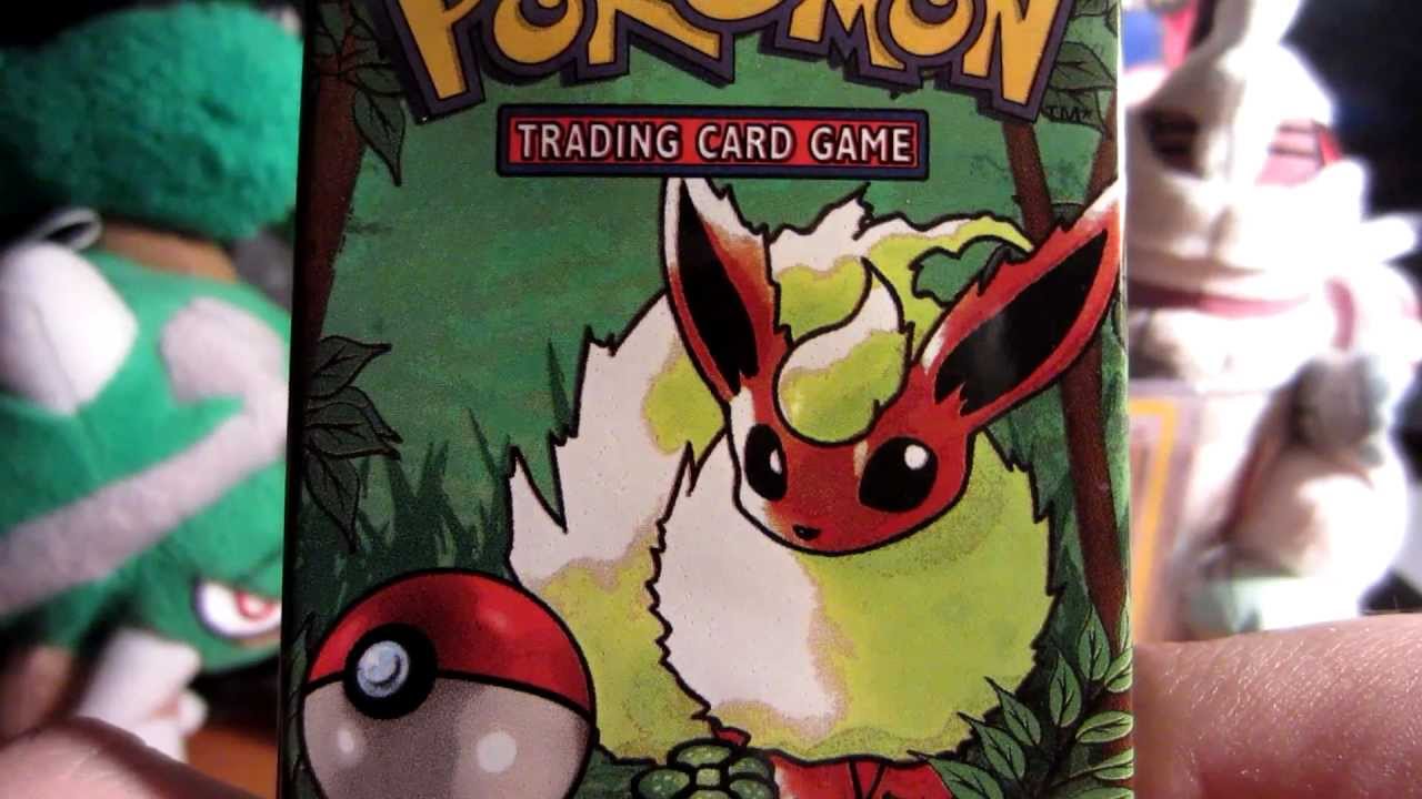 EPIC! Opening a FLAREON Pokemon Jungle Booster Pack! (AMAZING PULL ...