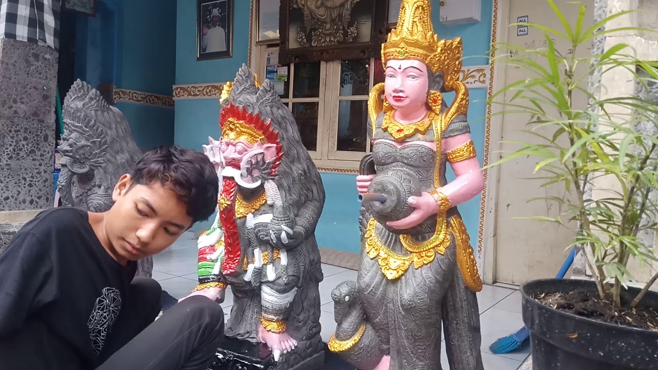 proses pengecatan patung rangda🙌 - YouTube