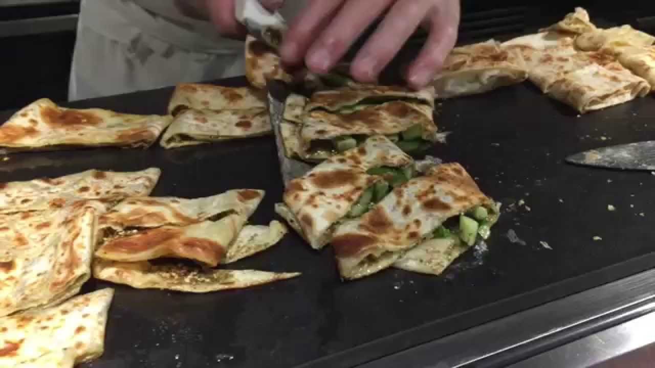 Films to feed your foodie taste buds: the Saj Bread Station - YouTube
