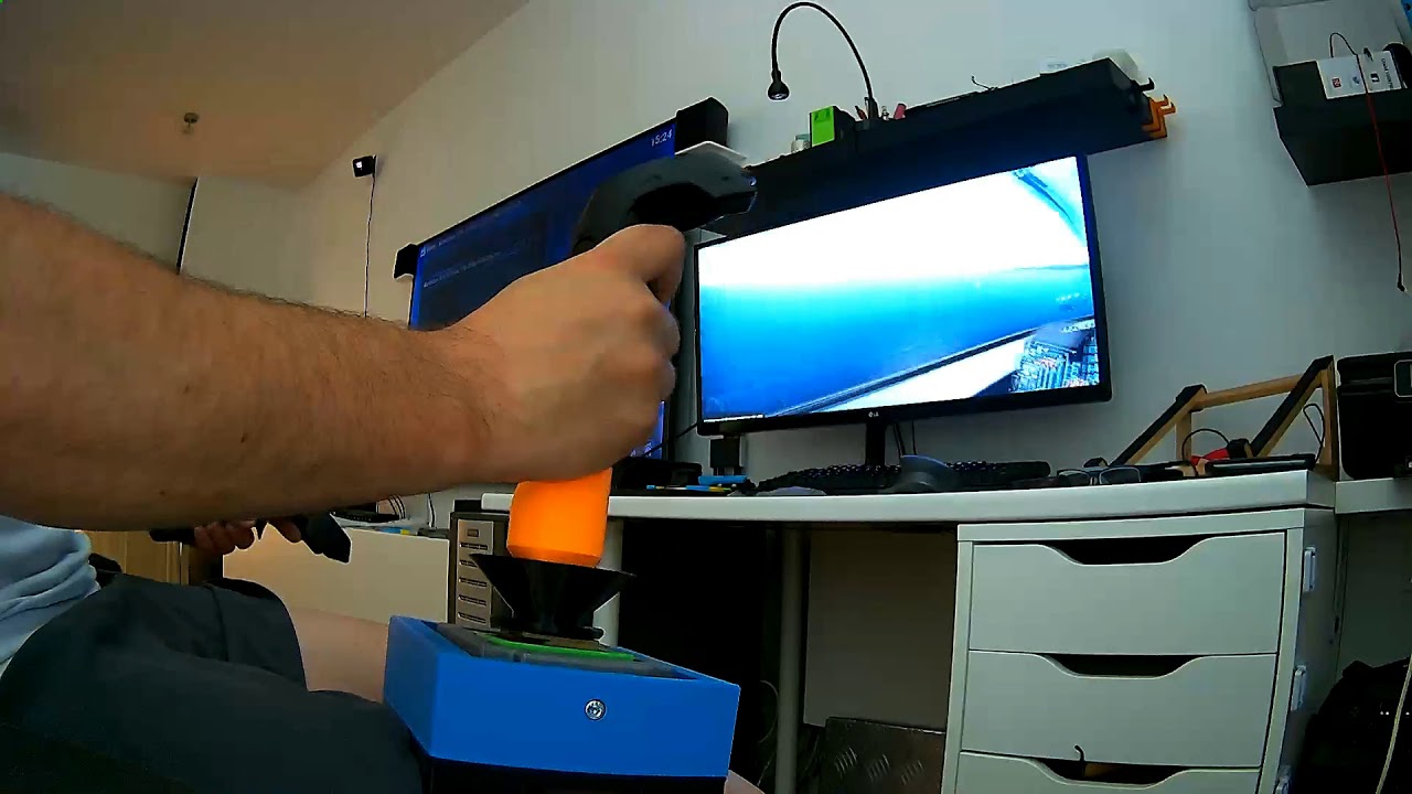VTOL VR - 3D printed Vive controller addon - YouTube