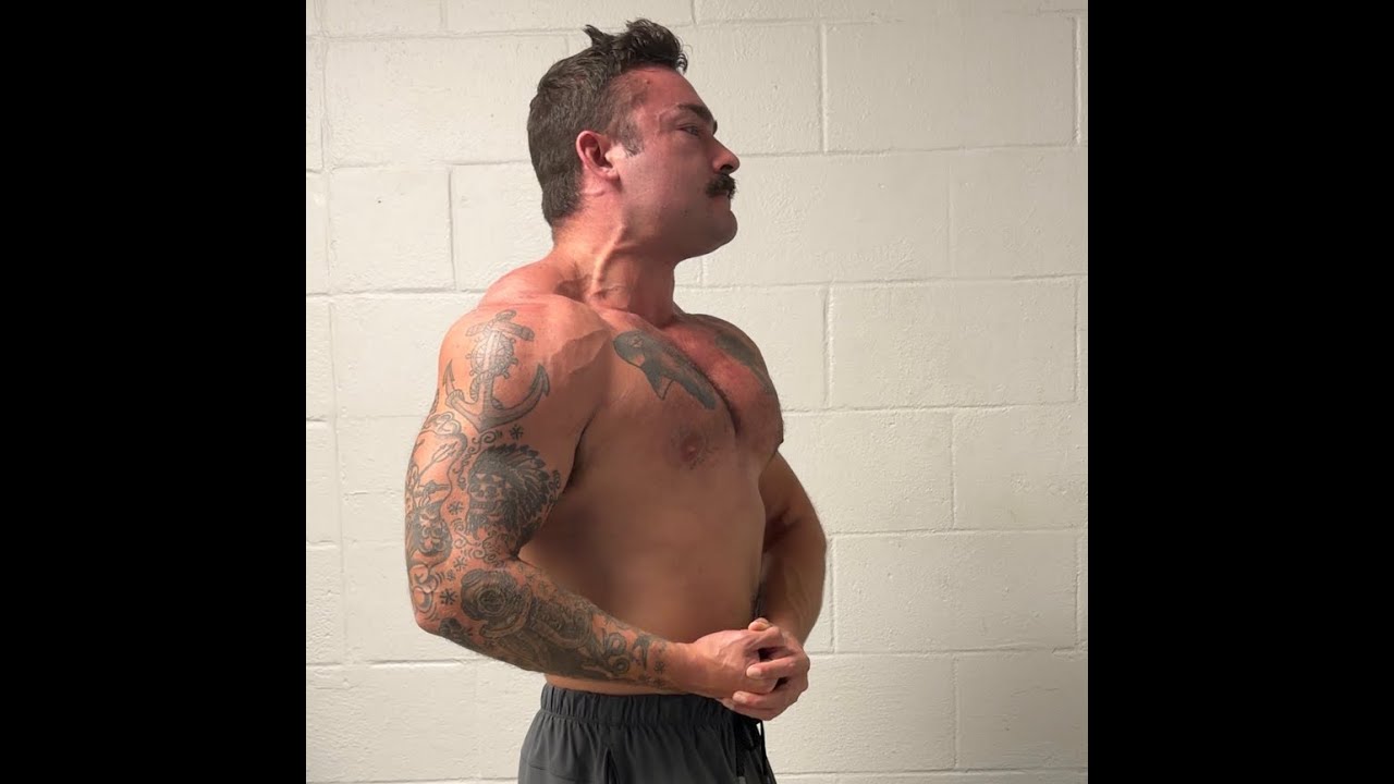 BULK LIKE THE HULK DAY 56 - YouTube