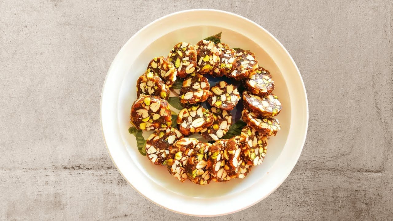 Khajoor Rolls Recipe | Dates & Nuts roll recipe | How to make Khajoor ...