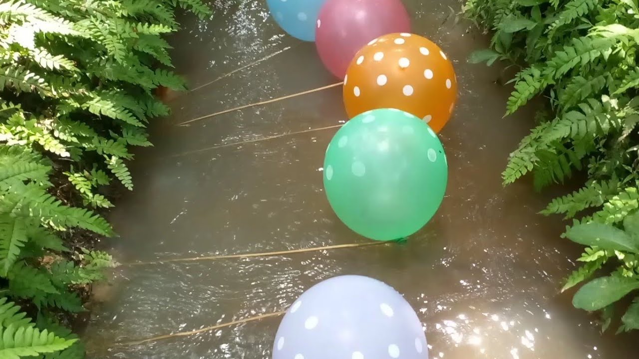 playing colored balloon on the water part 148 - YouTube