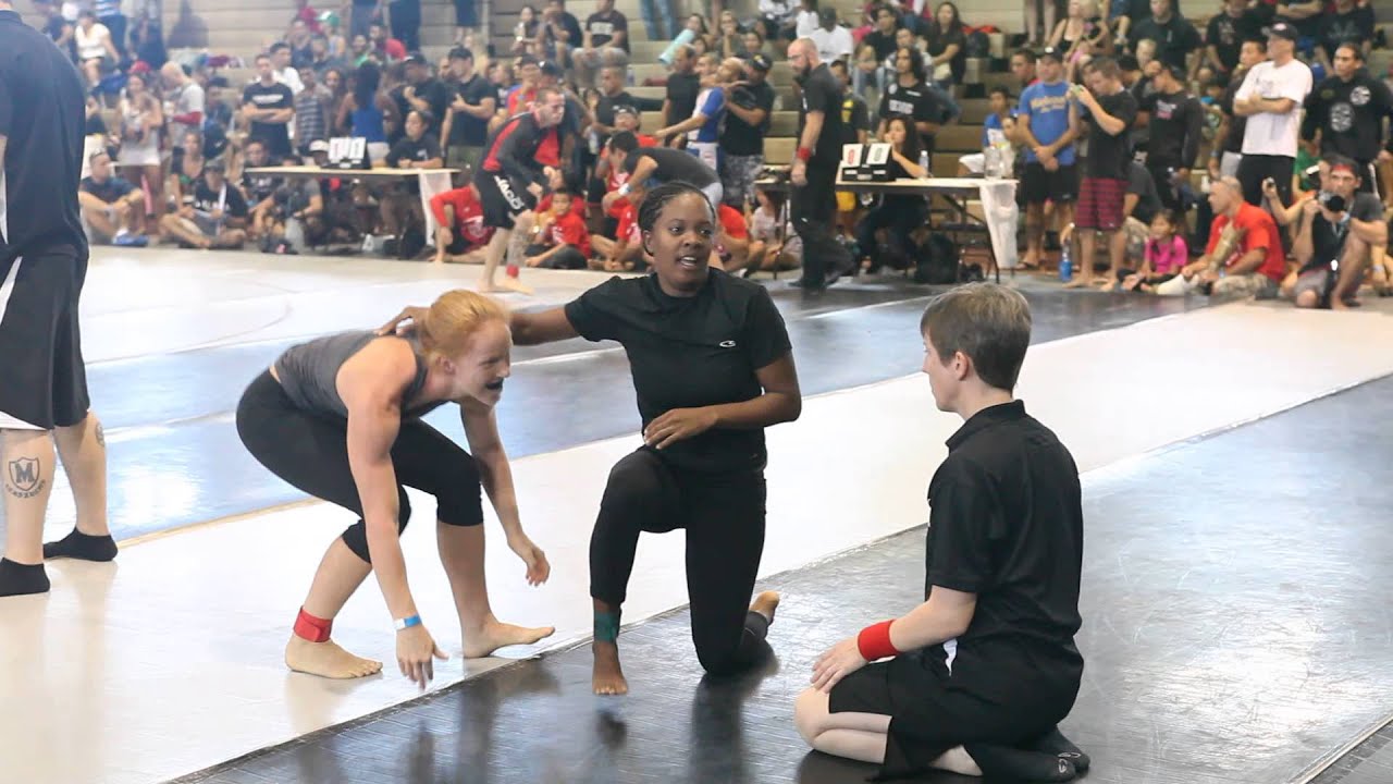 Joy Barker - Naga No Gi (2) - YouTube