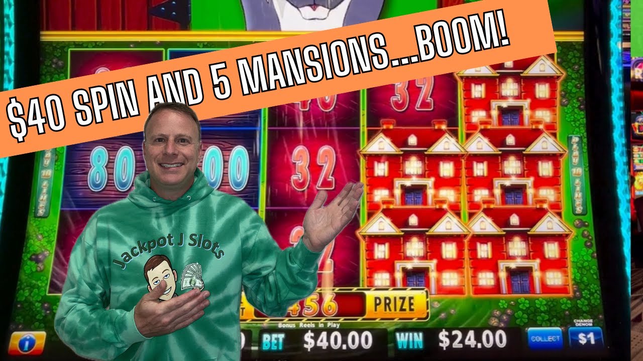 Kicking wolf butt on Huff & Even More Puff slot - YouTube