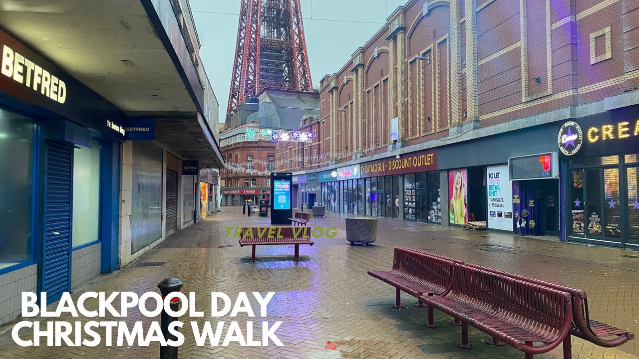 Blackpool Christmas Day Walk | So Quiet - YouTube