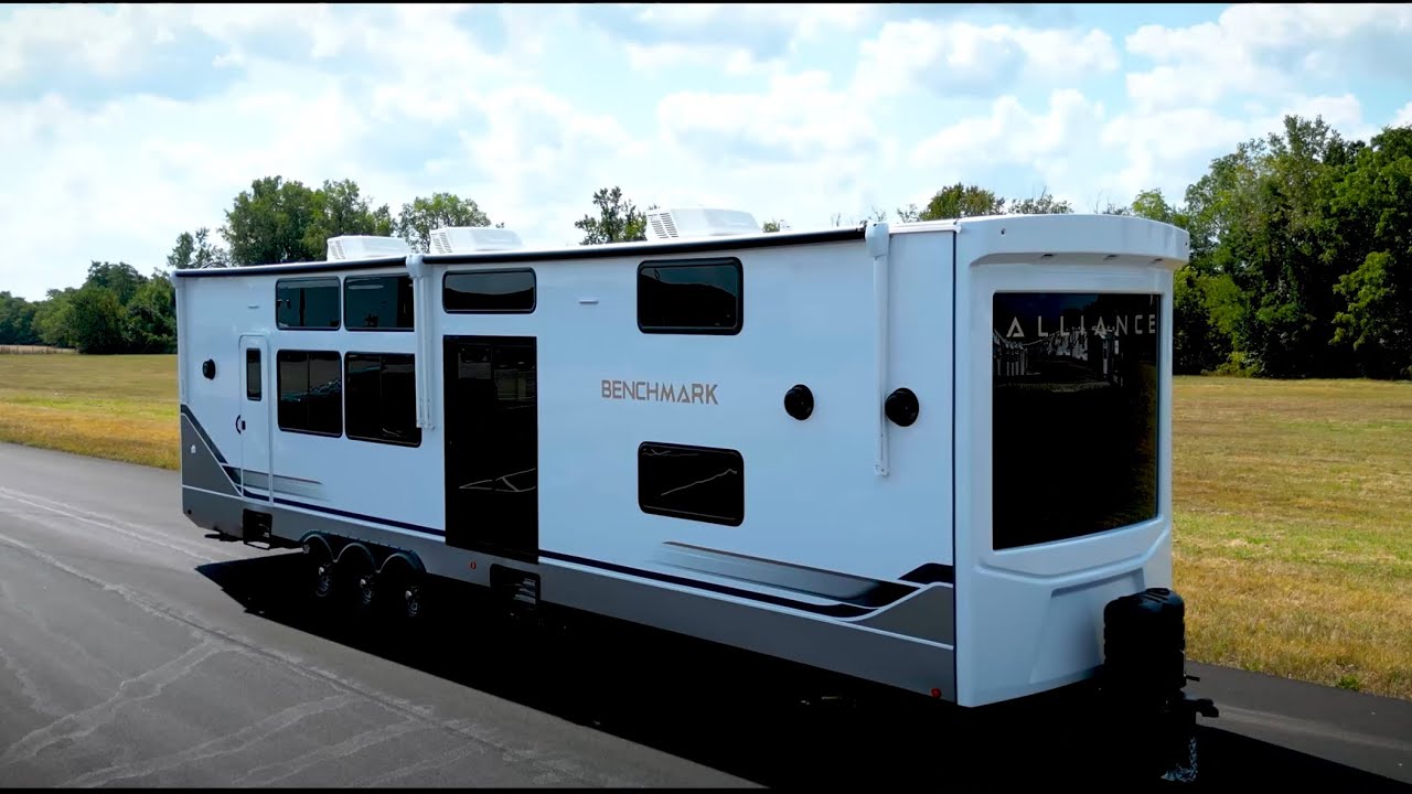 First look at the Alliance Benchmark 42LFT - YouTube