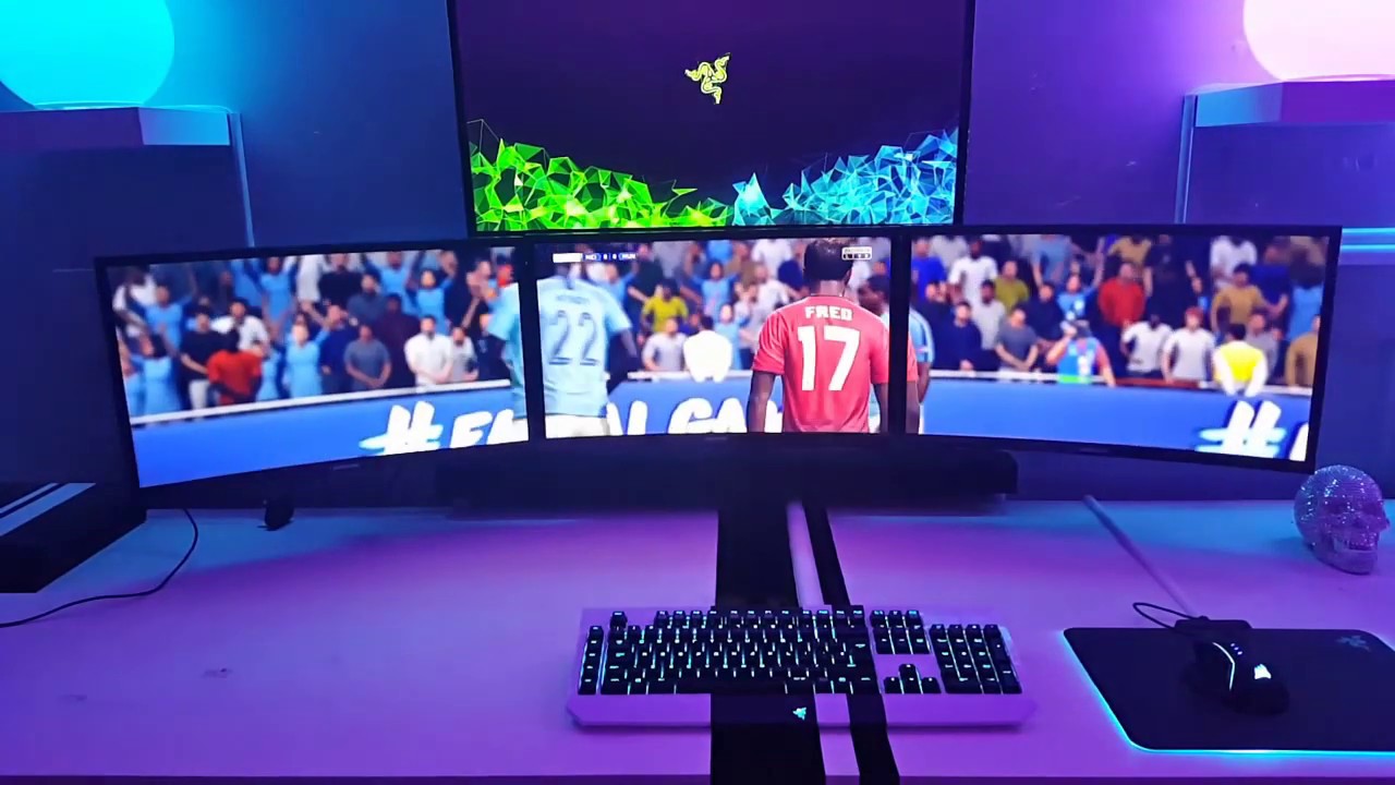 FIFA 19 Triple monitor gaming - YouTube
