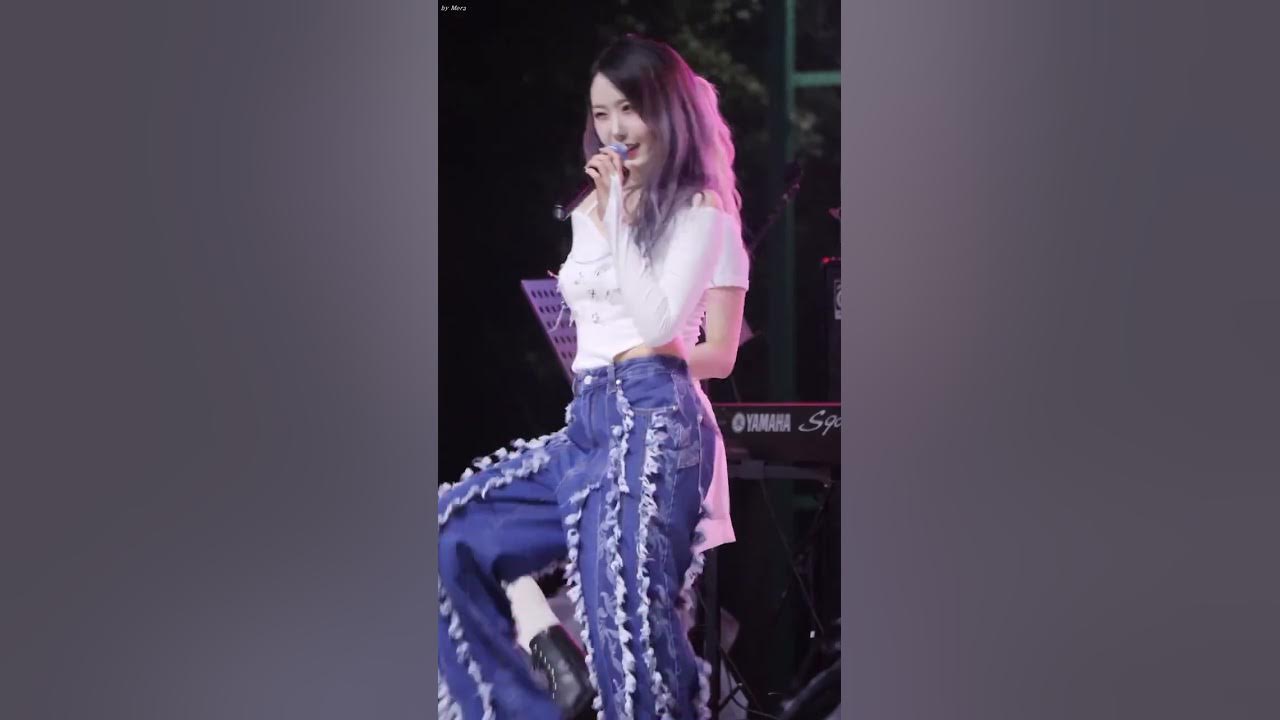 Eunha Viviz Maniac Fancam 4k - YouTube