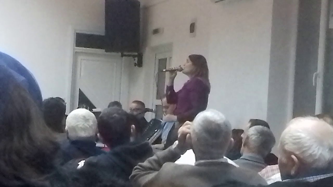 Am rătăcit pe cai străine Lidia Muresan - YouTube