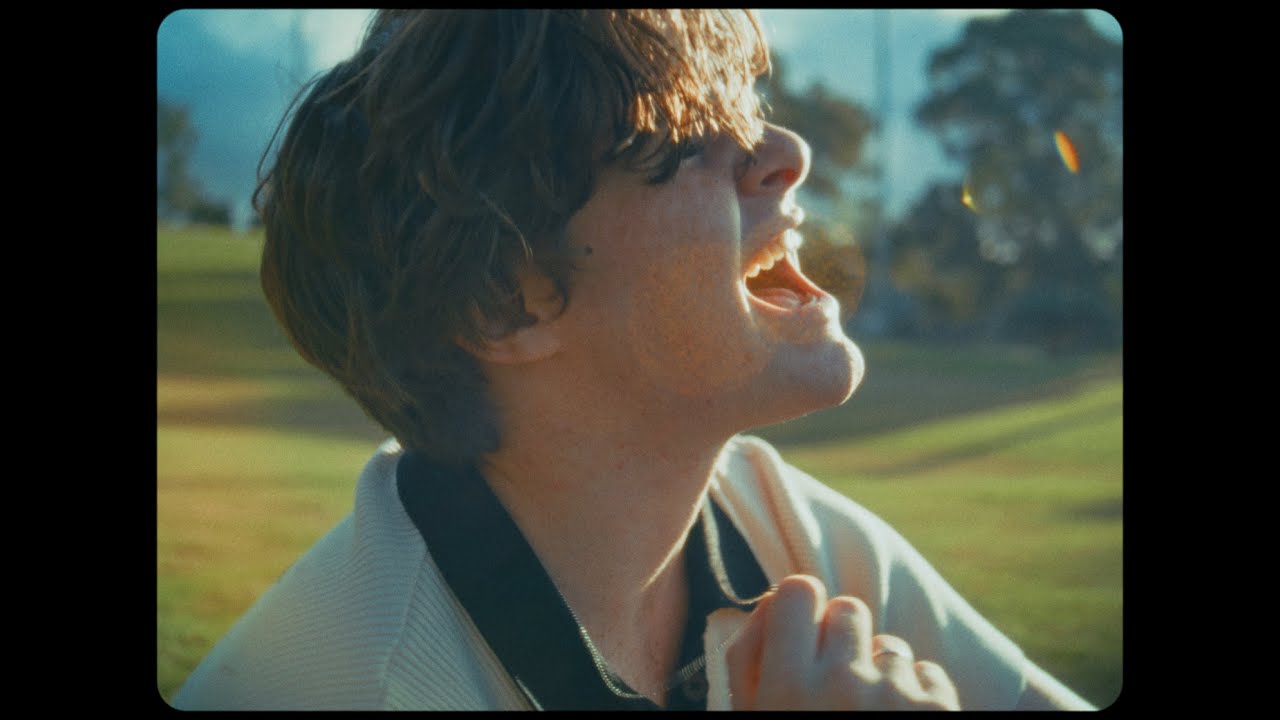 Brody Thompson - Daydreams (Official Video) - YouTube