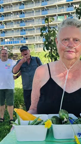 Stichting Help Anders - Film - YouTube