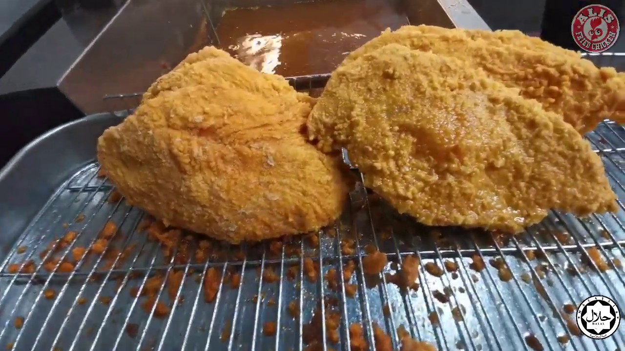 CRISPY CHICKEN SLICE XXL SPICY/AYAM KEPING XXL 30PCS BY ALIS FRIED ...