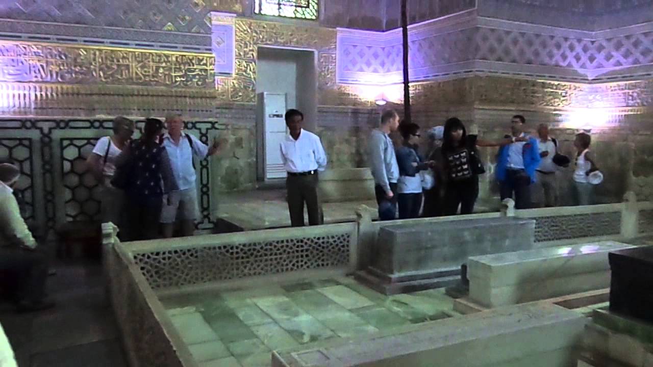 Amir Taimur Grave - YouTube