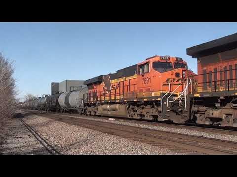 BNSF #5134 Leads WB Mixed Freight. Olathe, KS 2/24/24 - YouTube