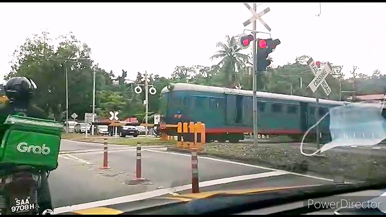 Kereta Api legend Sabah - YouTube