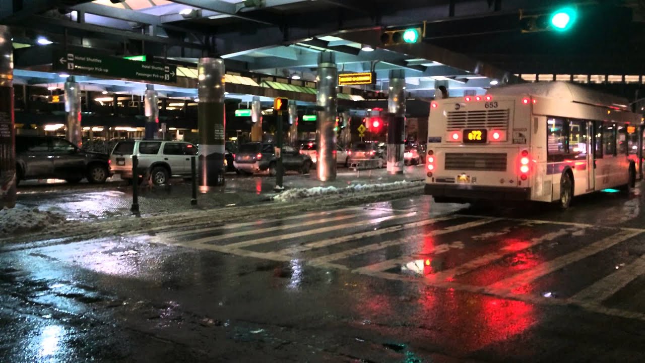 MTA Bus : New Flyer C40LF CNG #653 on the Q72 at LGA Terminal B - YouTube