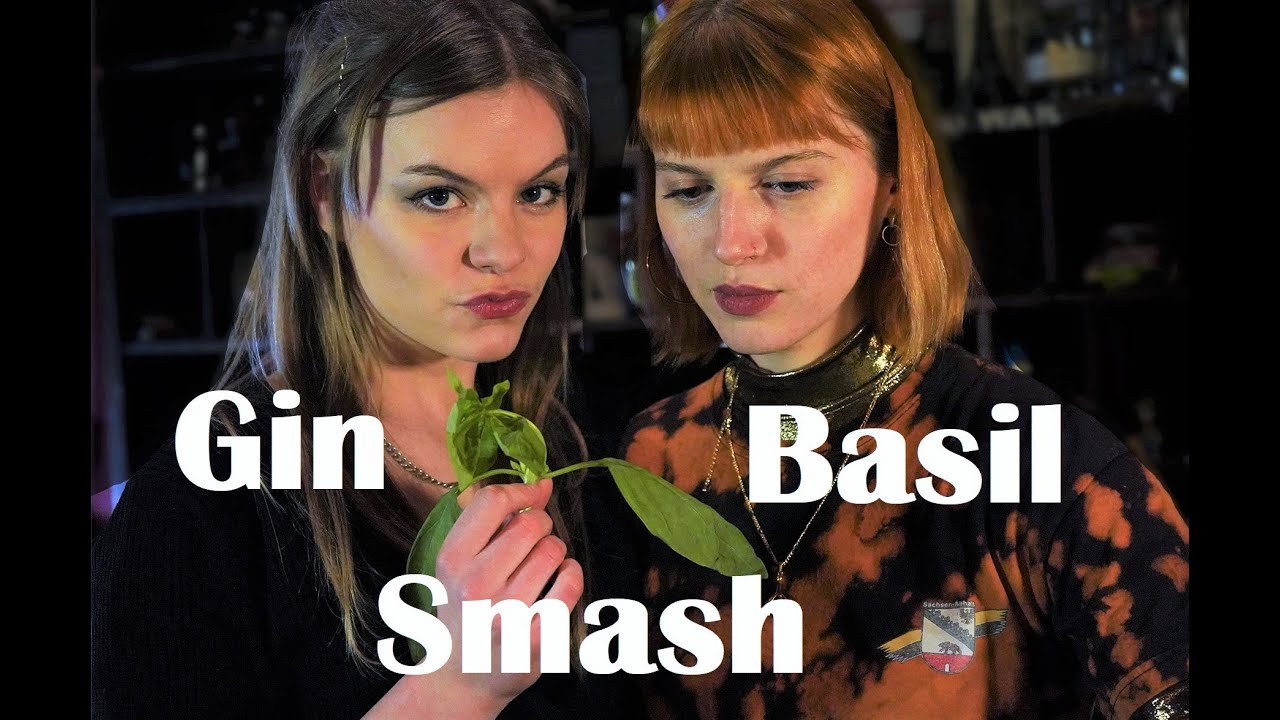 GIN BASIL SMASH // How to feat. Marlene Mauer (classic herb cocktail ...