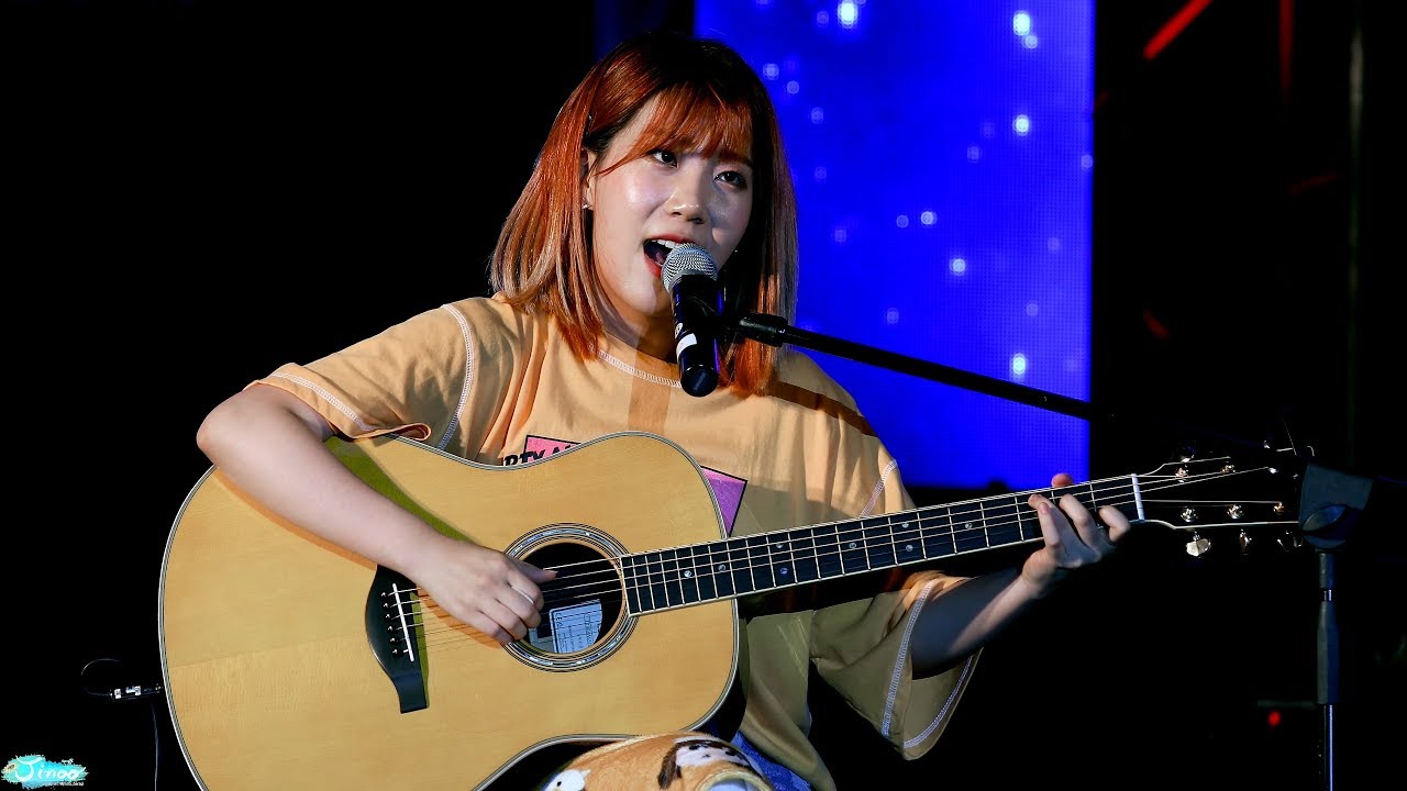 [4K] 180804 볼빨간사춘기 '우주를 줄게' 직캠 Bol4 'Galaxy' fancam (안동 청소년 행복페스티벌) by ...