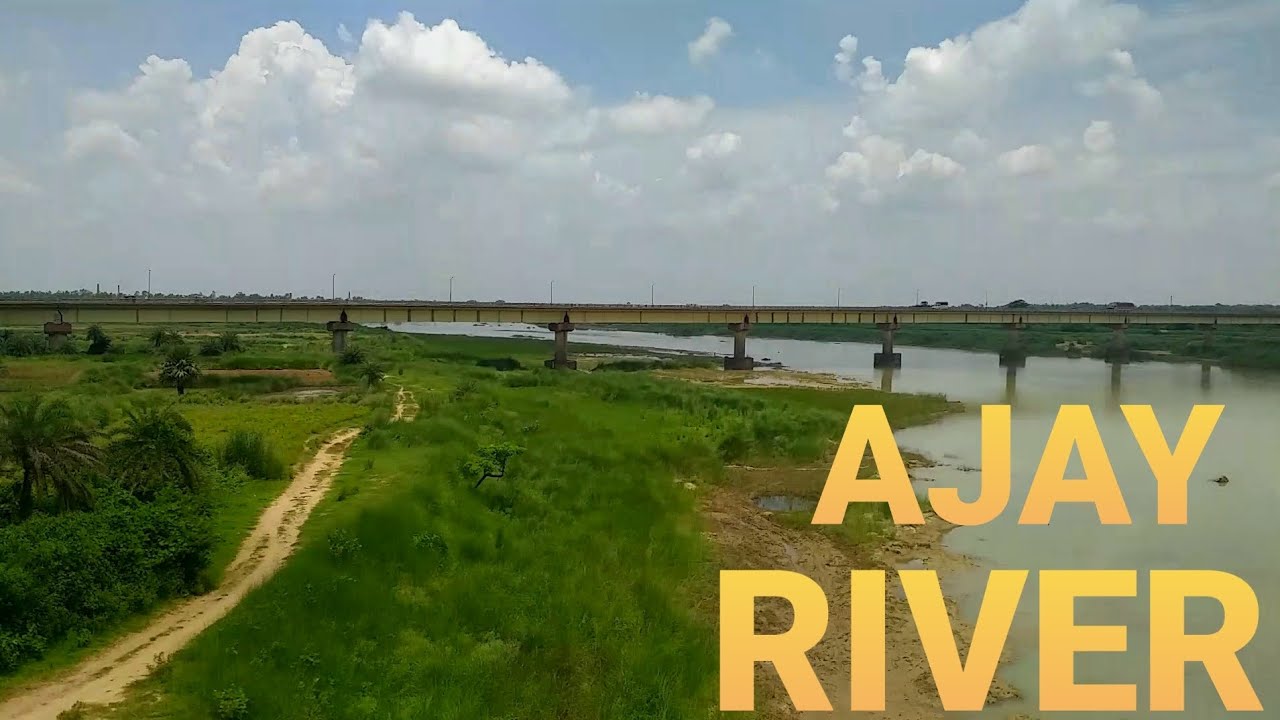 🔥110 kmph Kulik Express Thrusting Through Ajay River & Arriving Bolpur ...