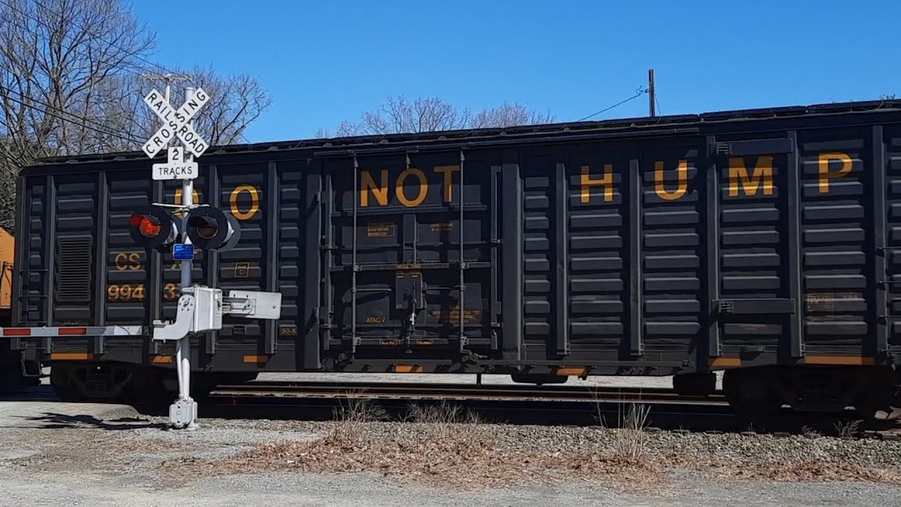 Railfanning at Voorheesville with the geometry box car on I003 and more ...