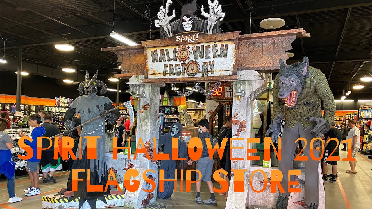 SPIRIT HALLOWEEN FLAGSHIP 2021 - YouTube