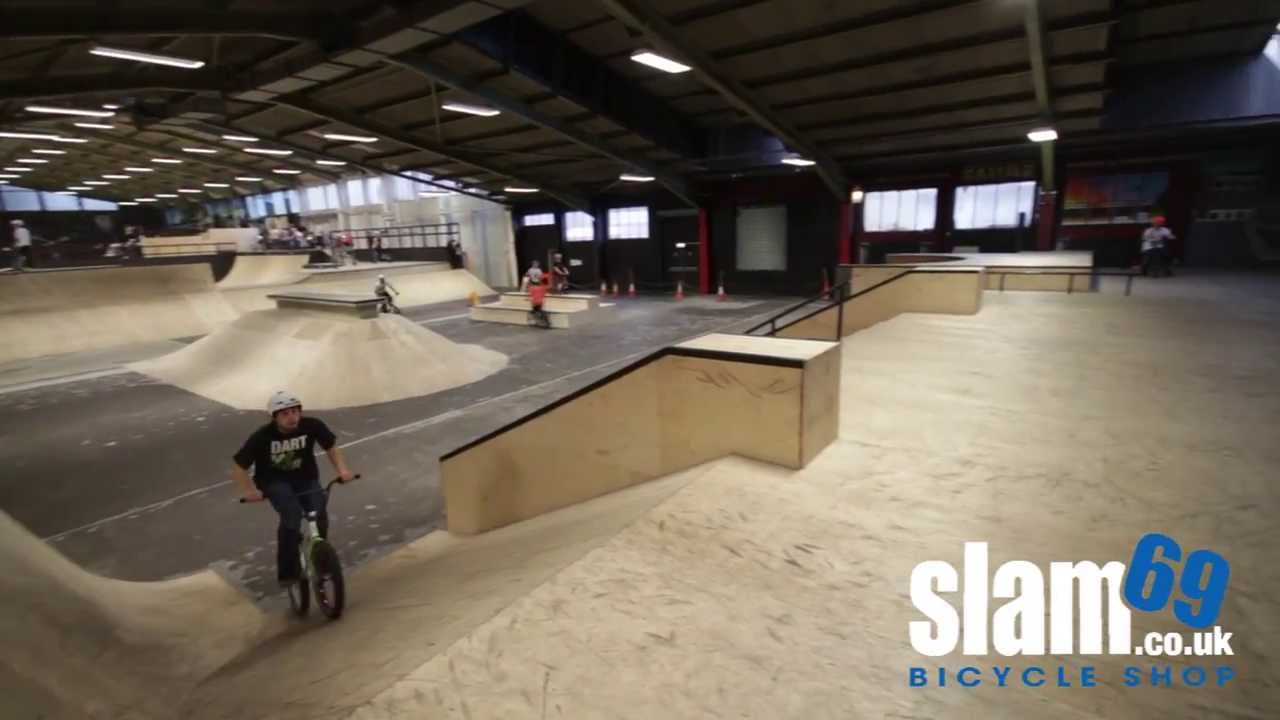 Tailwhip up the flatbank at Rush Skatepark - YouTube