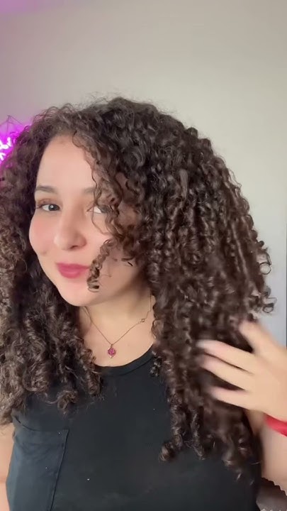 How to get more volume in your hair? Soperate your curl clumps and break the gel cast - YouTube