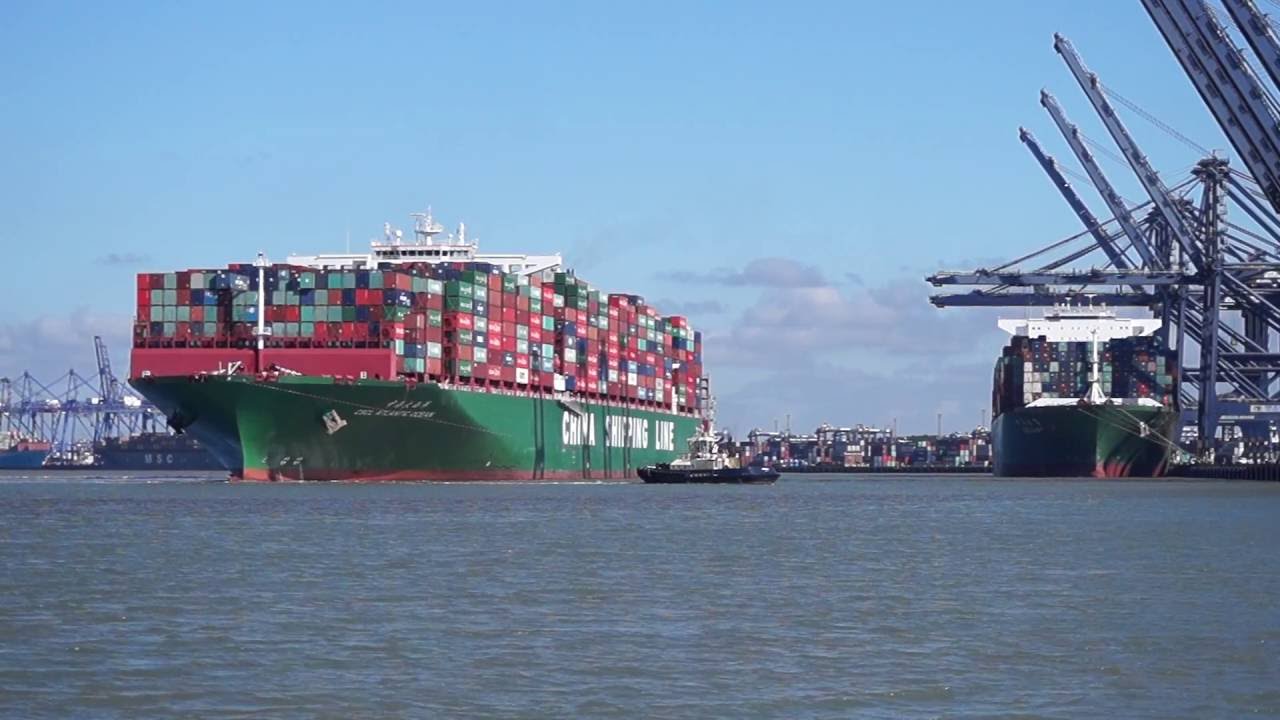 CSCL ATLANTIC OCEAN arriving at the port of felixstowe with 3 tugs 14/7 ...