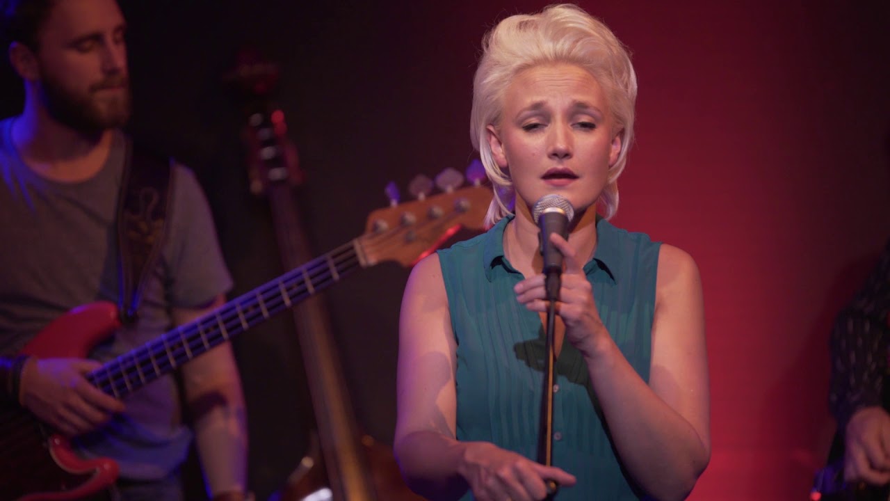 Pieternel Live at Splendor - YouTube