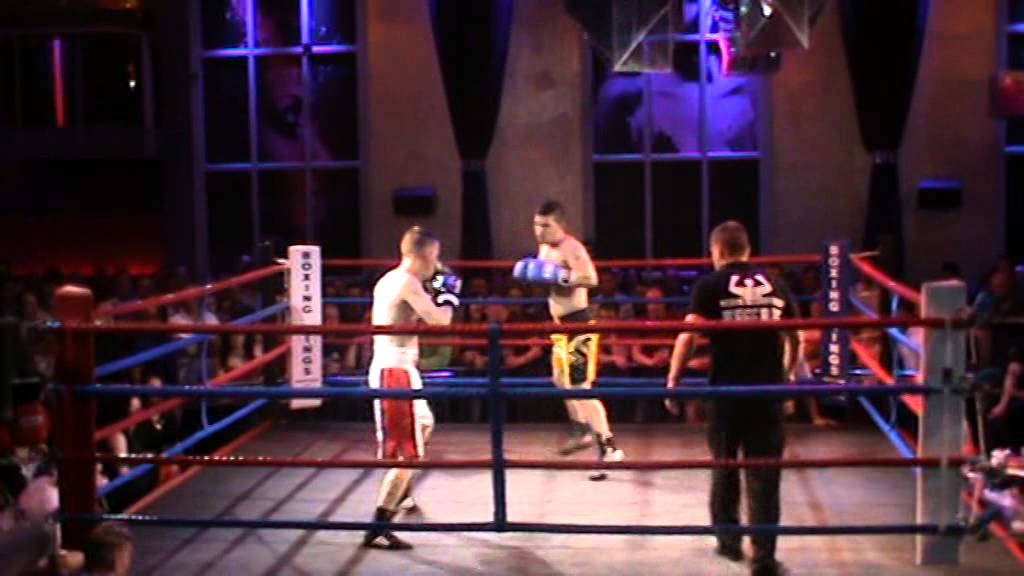 Fight 1 Lee Williams vs Lee Smith - YouTube