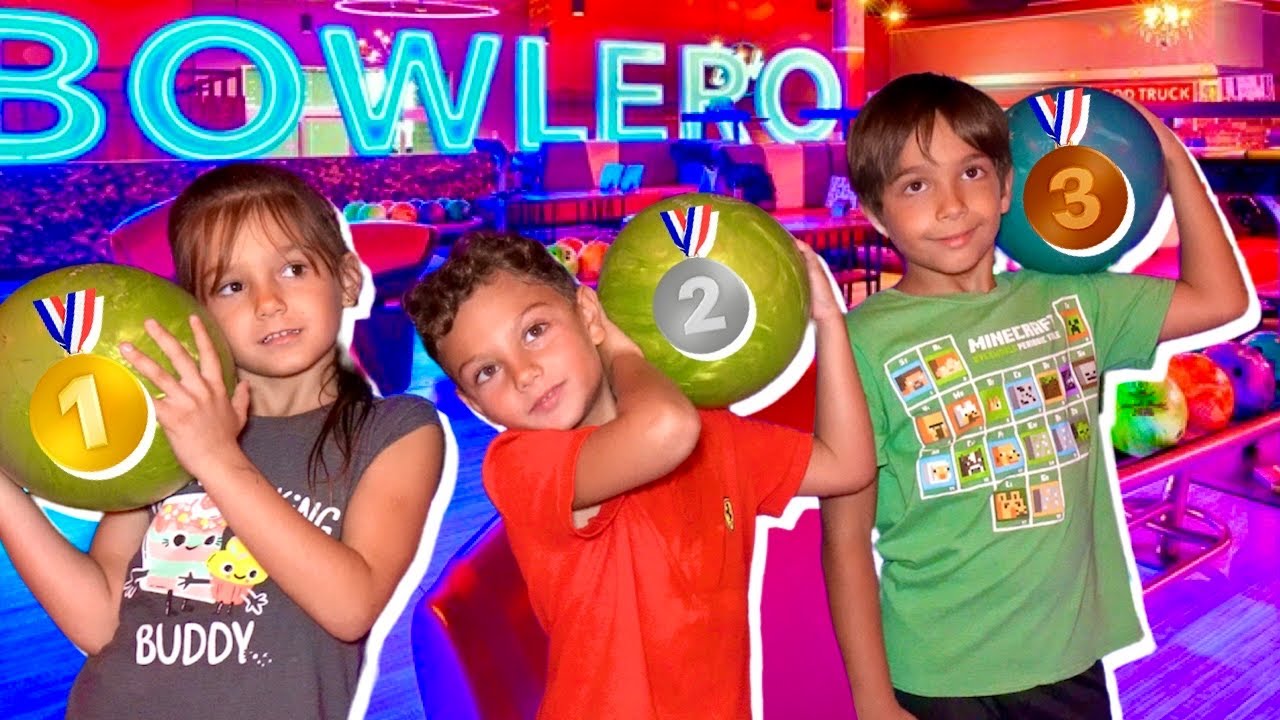 Kids Bowling at Bowlero in Dania Pointe! 🤩 - YouTube