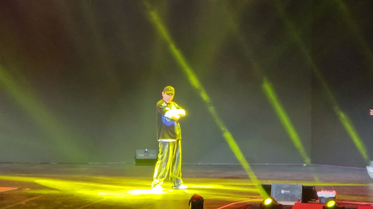 RUNNING MAN IN MANILA 2023 | Yang Se Chan Performance "Artist" by Zico ...