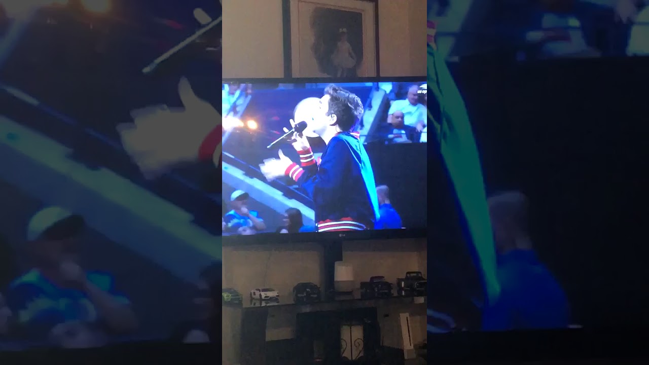 Ben Platt sings Share Your Address at the US Open - YouTube