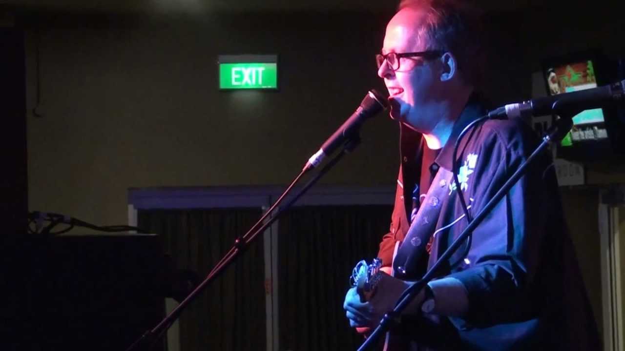 Bob Howe - Singing The Blues - YouTube