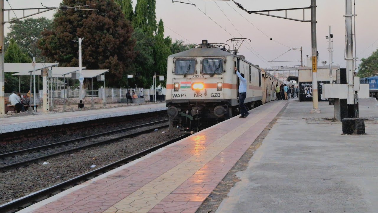 High Speed Trains Action Between MMR And BSL Section - YouTube