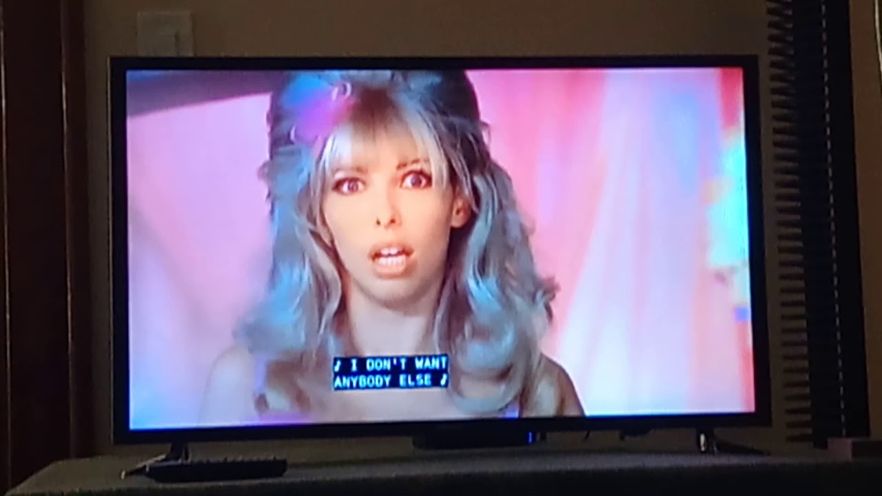 Austin Dancing with the Fembots Scene - YouTube