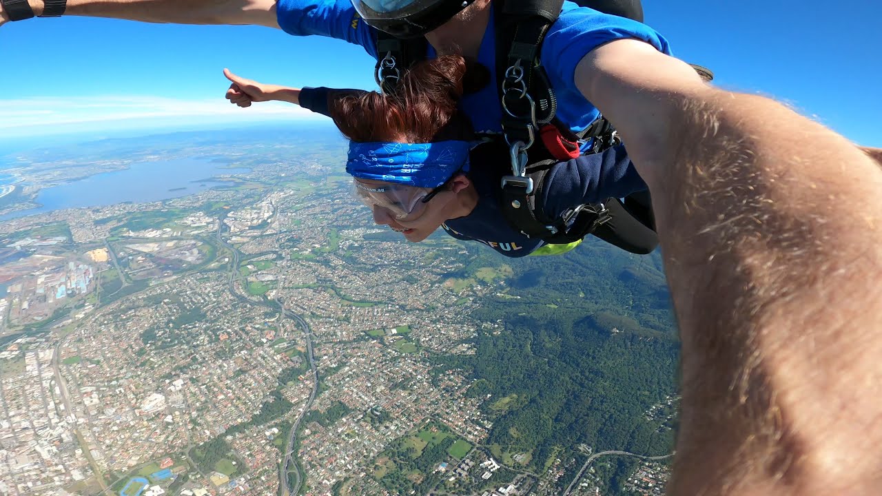 Sky diving - YouTube