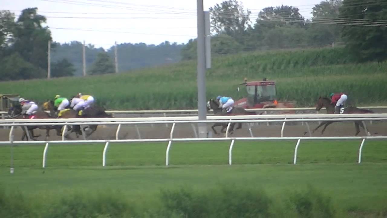 Indiana horse racing - YouTube