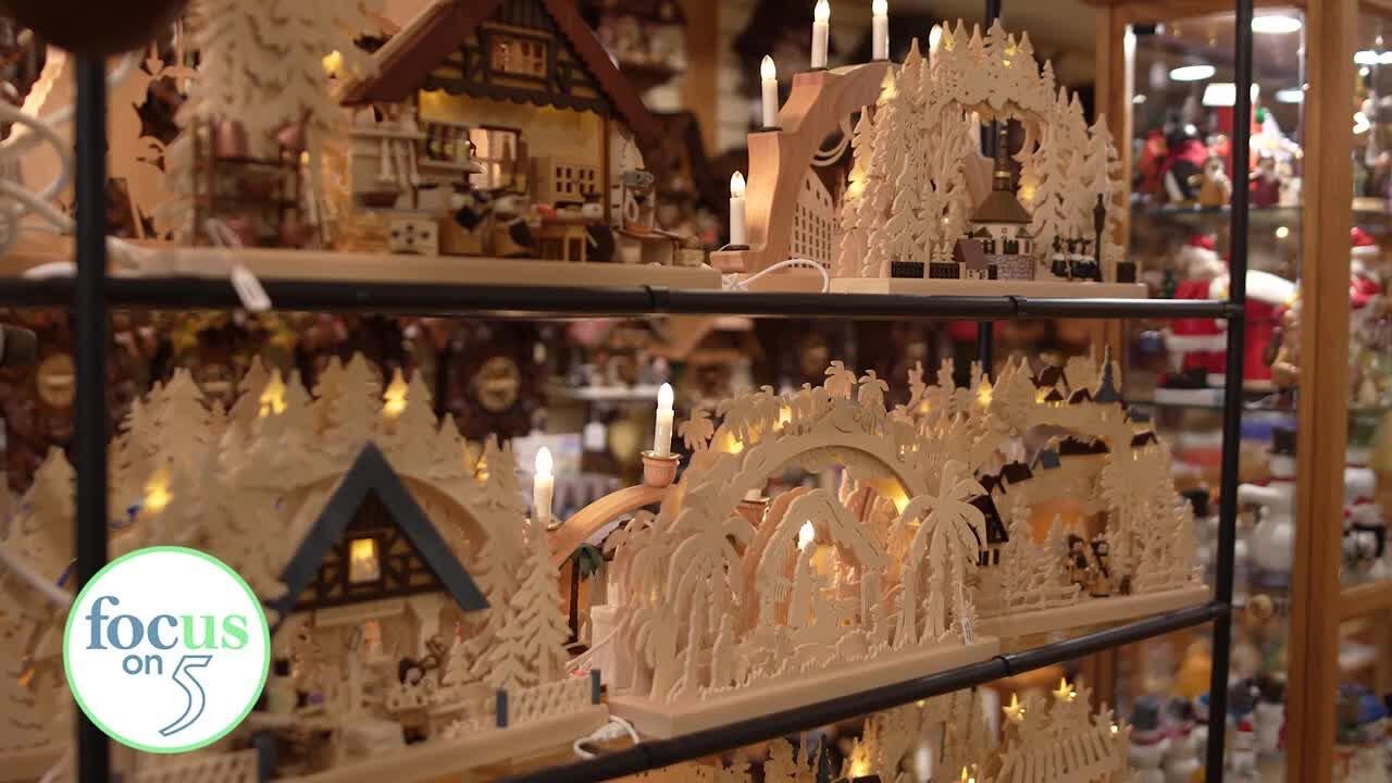 Learn about authentic German clocks - YouTube