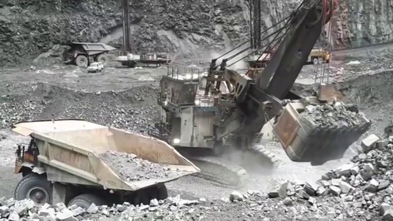 Excavator besar dan Shovel Electric di Pertambangan. - YouTube