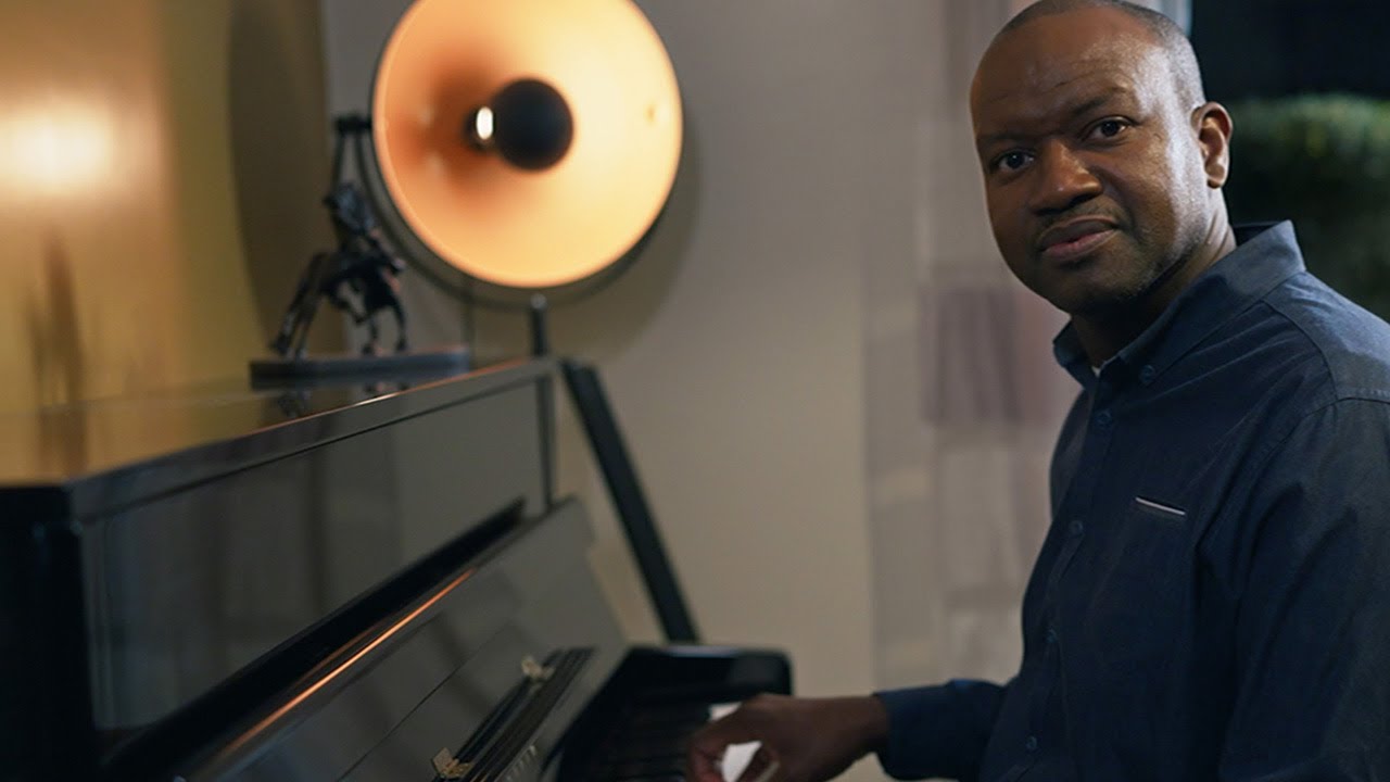 Sanofi – Vivre notre vocation - YouTube