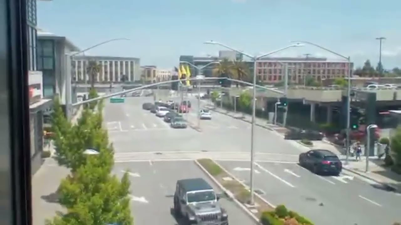 🔴 live stream catching Caltrain 622&621 at Hillsdale mall on 5/7/2023 ...