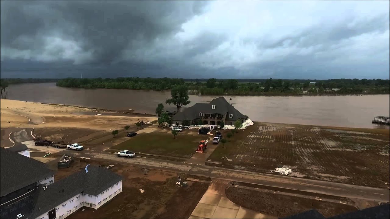 River Bluff Flooding May June, 2015 - YouTube