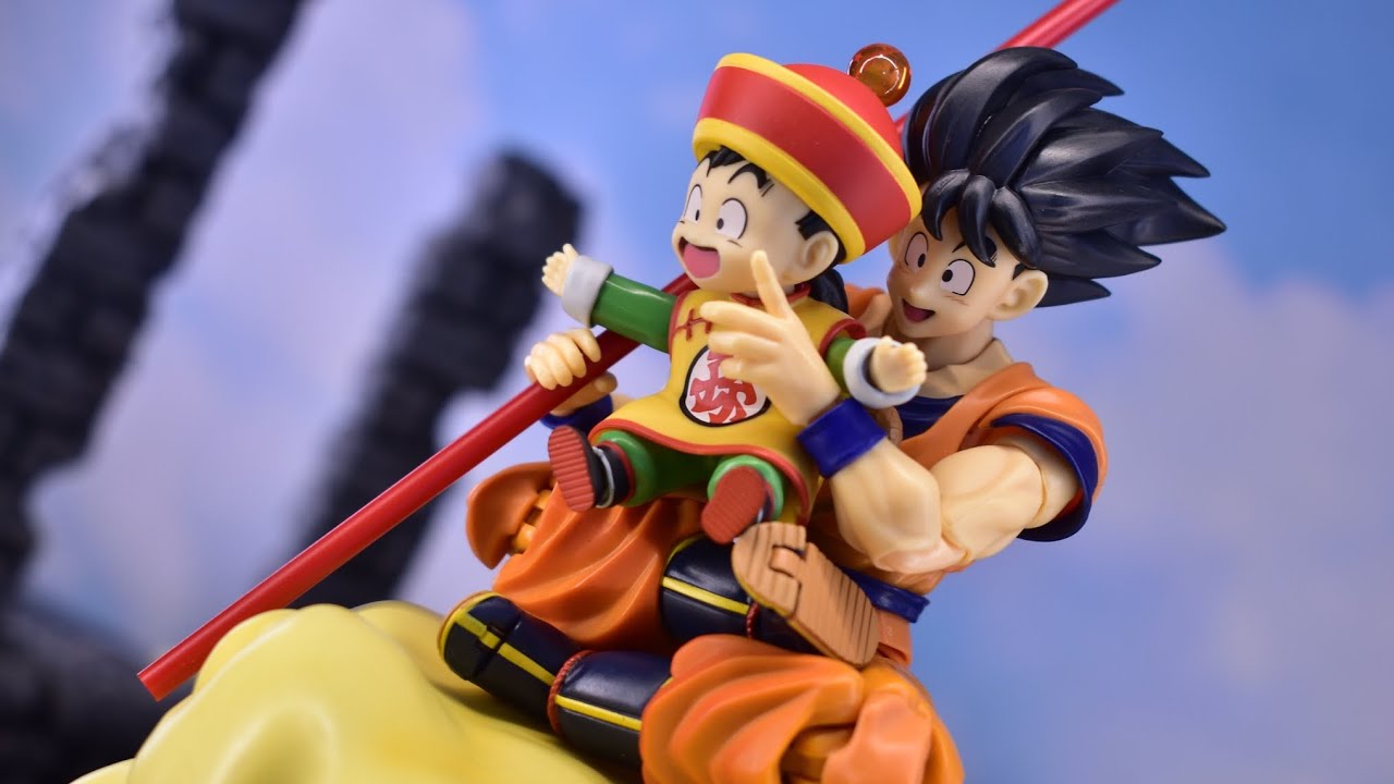 SDCC 2024 S.H. Figuarts Goku w/Gohan and Flying Nimbus - YouTube