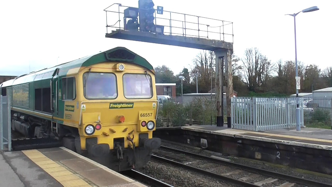 Freightliner Class 66 no: 66557 @ Westbury {0O9J} 24/10/2017. - YouTube