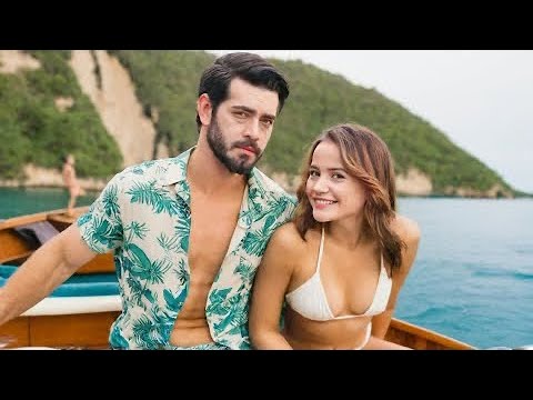 Yağmur Yüksel ve Barış Baktaş'ın Romantik Okyanus Gezisi - Hayranları Tekneye Aşık Anlar!