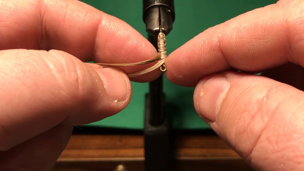 Fly Tying Braided Body Worm - YouTube