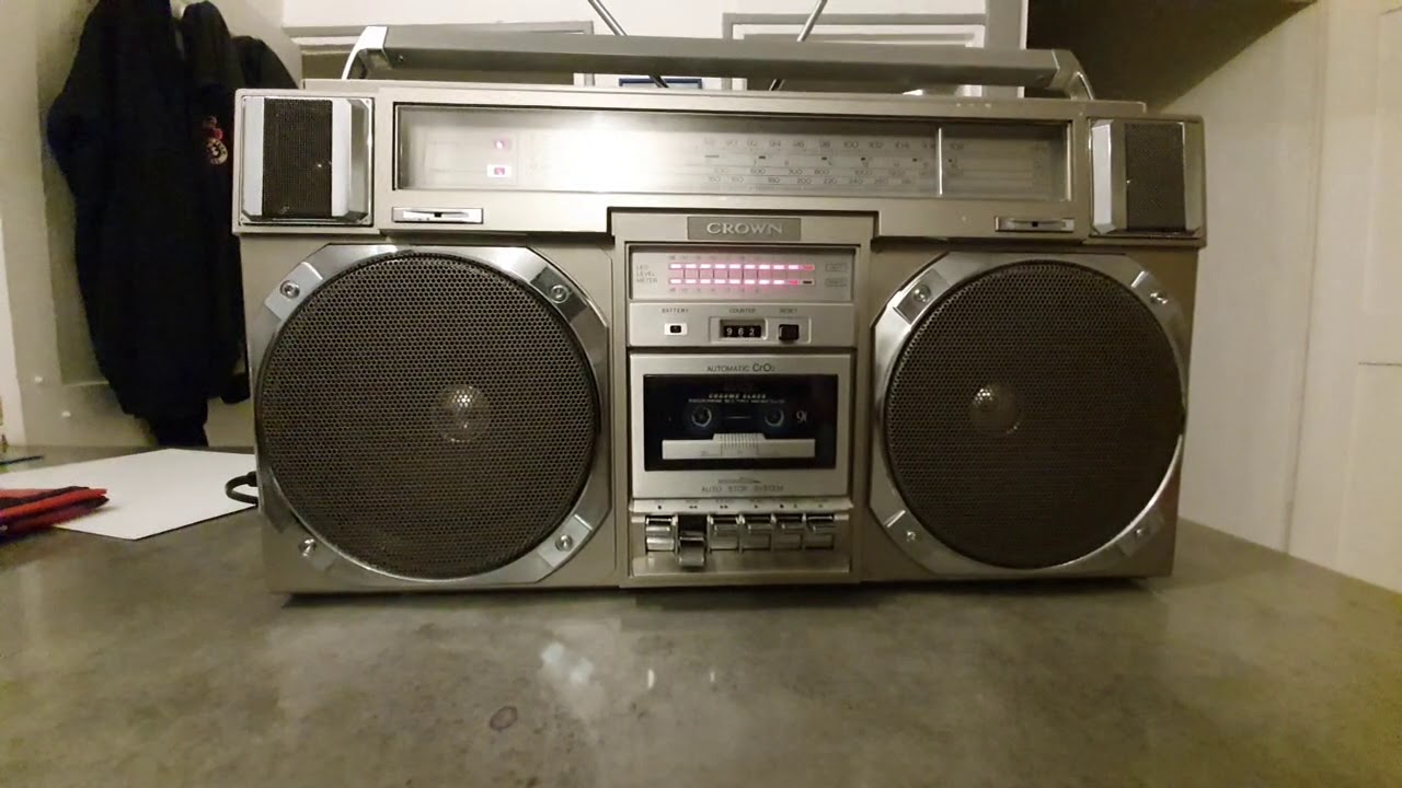 CROWN csc-950L BOOMBOX ! - YouTube